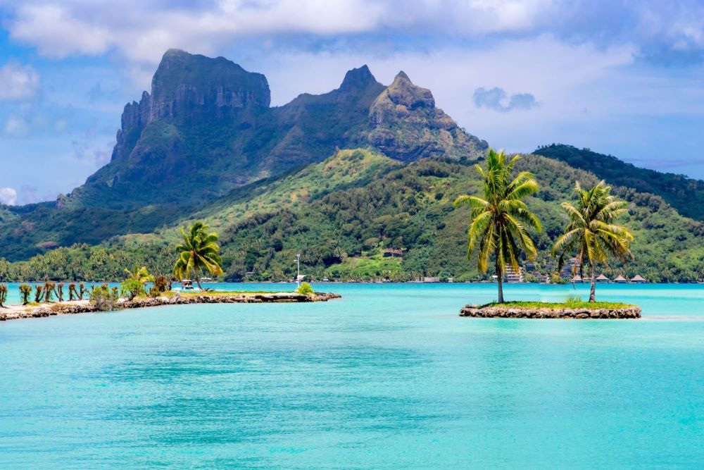 SOUTH PACIFIC CRUISE: TAHITI, SAMOA & FIJI